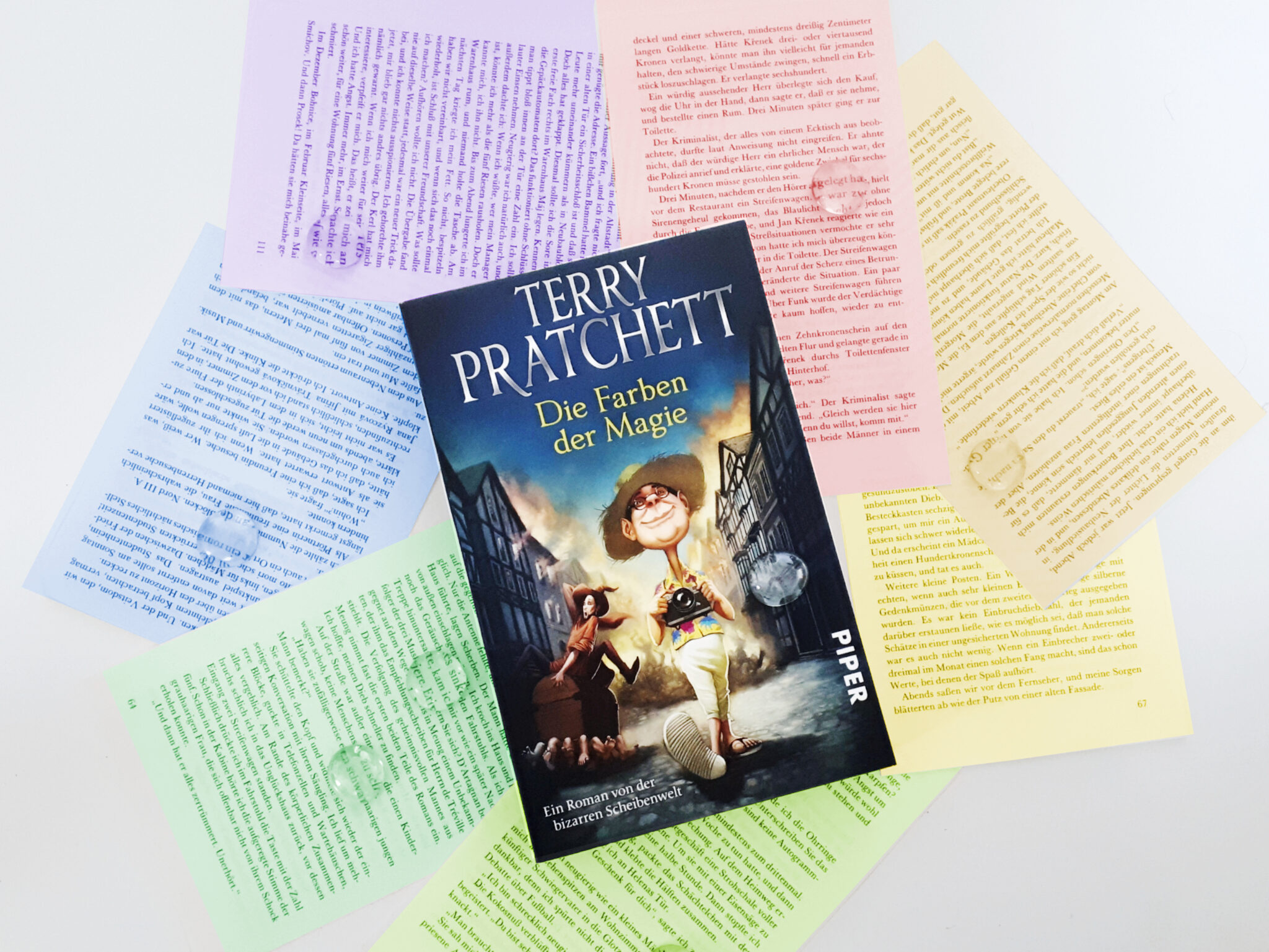 [Rezension] Die Farben der Magie - Terry Pratchett • Miss Pageturner